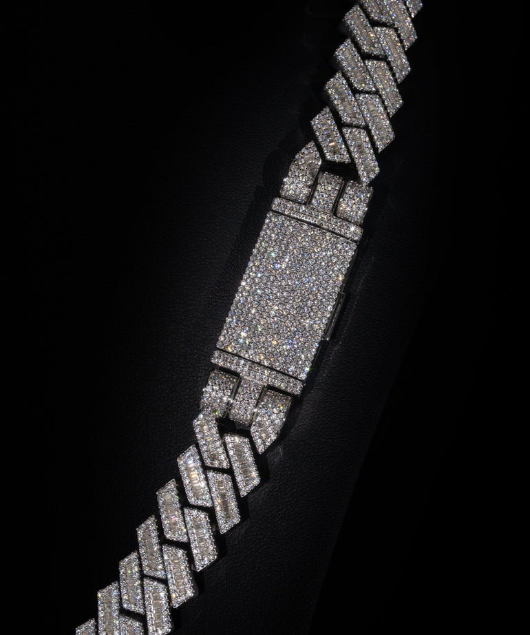 Chains – Iced London